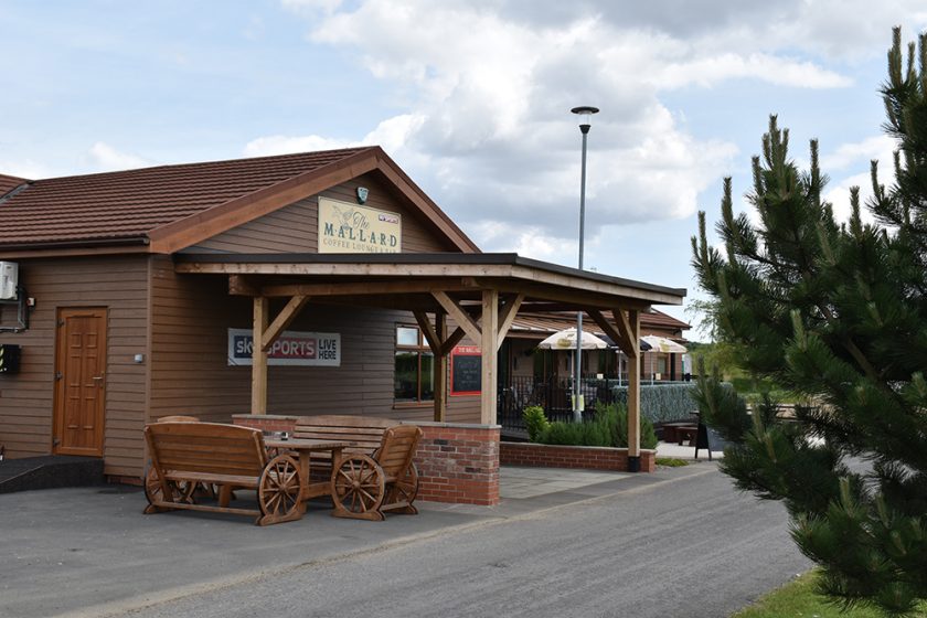 The Mallard Lounge & Bar – Westwood Lakes